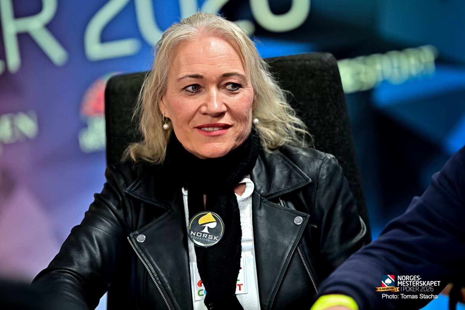 Dan Helsing har flest sjetonger av alle i Main Event – Poker.no
